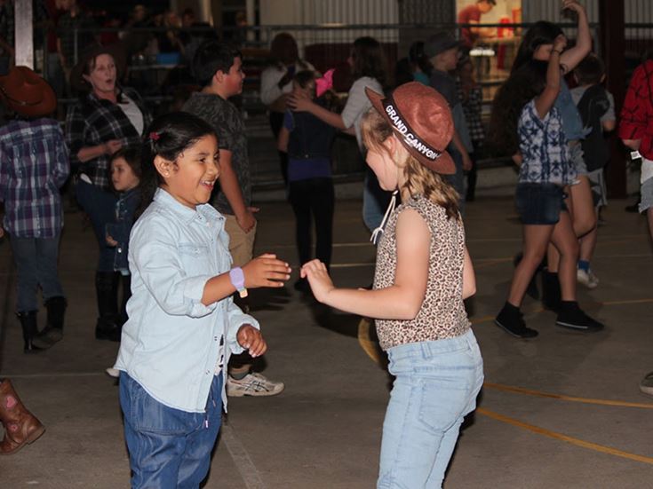 School bush dance a ‘barnstorming’ success | Bede Polding